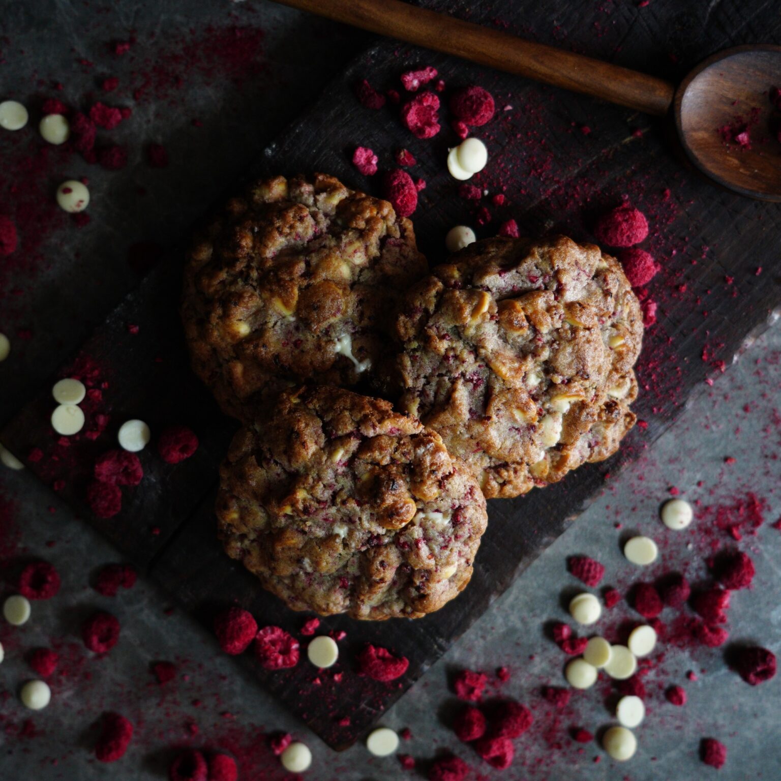 CRUMB. – Cookies… And absolutely nothing else.